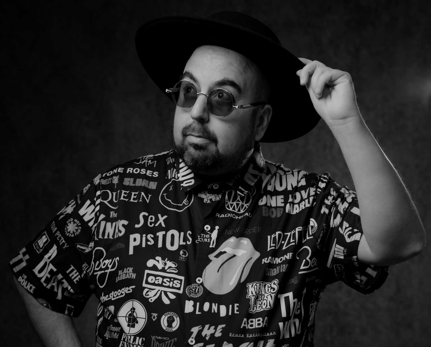 RONI IRON DEBUTS ON DÉEPALMA WITH 'INSIDE MY HEAD,' FEATURING A REMIX ...